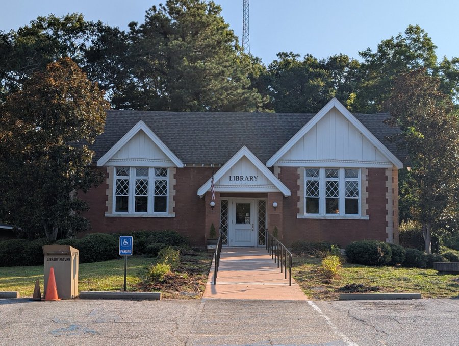 Jennie Erwin Carnegie Library | Top Guns Realty